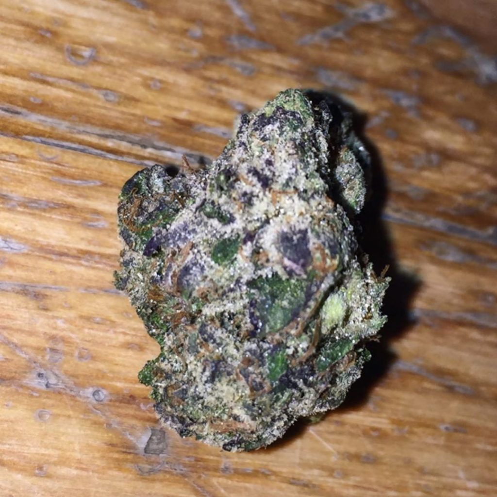 Strain Review: Papa's OG (OG Kush x Skywalker OG) - The Highest Critic Strain Review: Papa's OG (OG Kush x Skywalker OG) - The Highest Critic